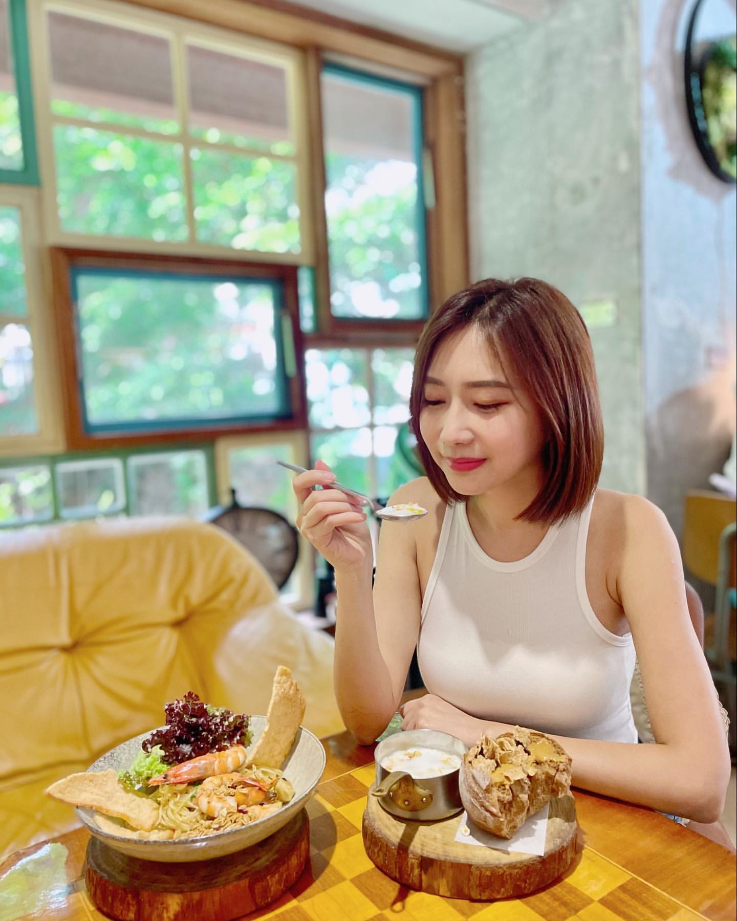 台妹+緊身小白tee | LIHKG 討論區