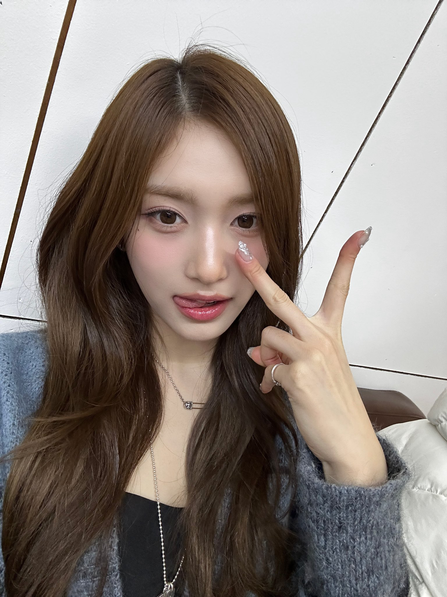 Illit首出道歌啲性喑示誇張到[2] | LIHKG 討論區